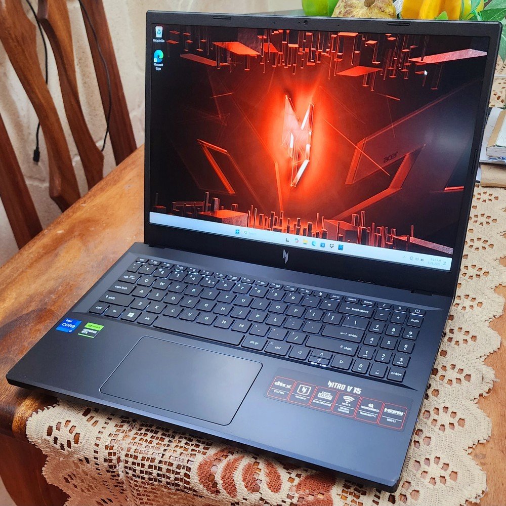 NITRO V15/CORE I7/RTX 4050 6GB - Vicente Computer